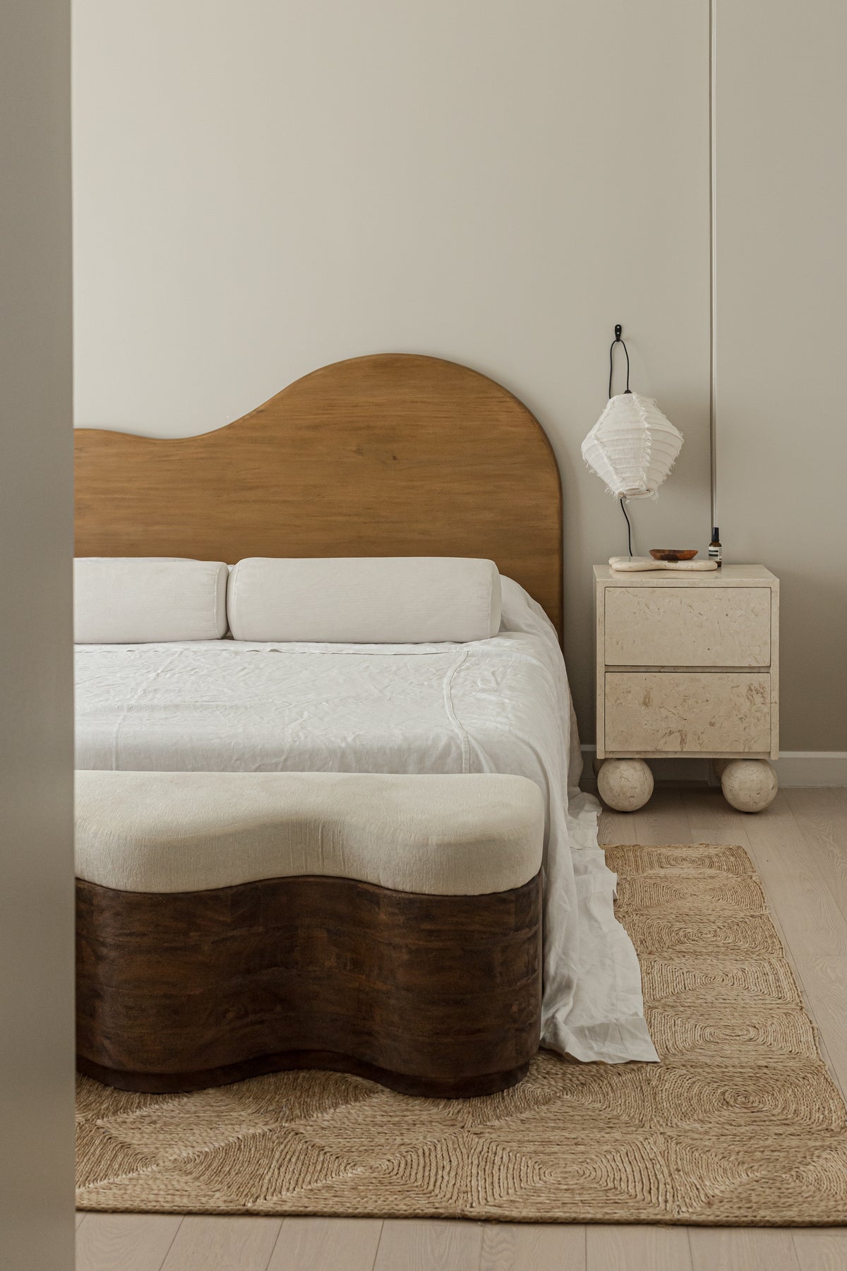 TRIANA BENCH KING, ESPRESSO ~ EN GOLD – OLAA Design Australia